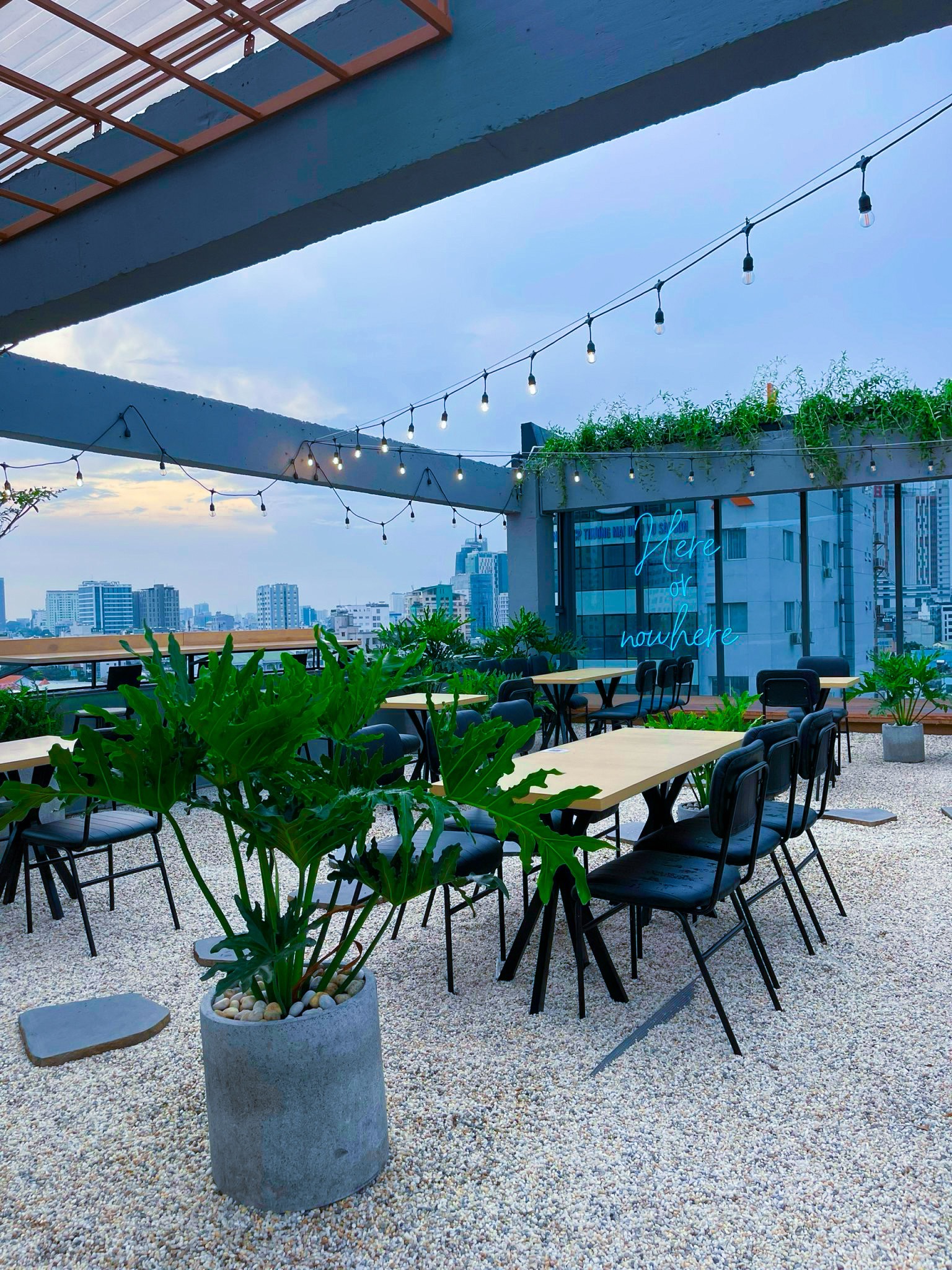 4Bs Rooftop - Xô Viết Nghệ Tĩnh | Khuyến mãi, ưu đãi, đánh giá từ MoMo